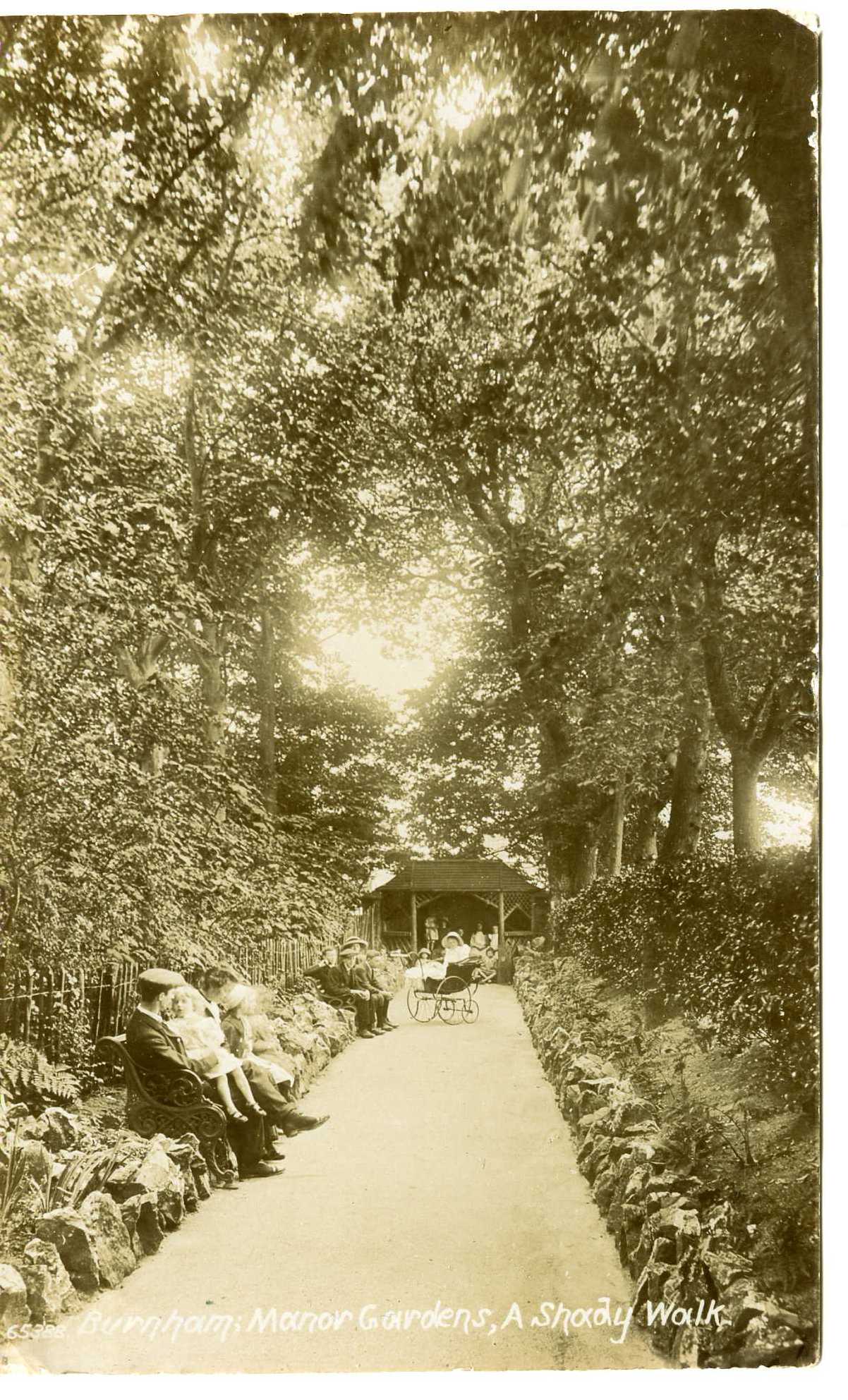 Manor Gardens | Capture Burnham